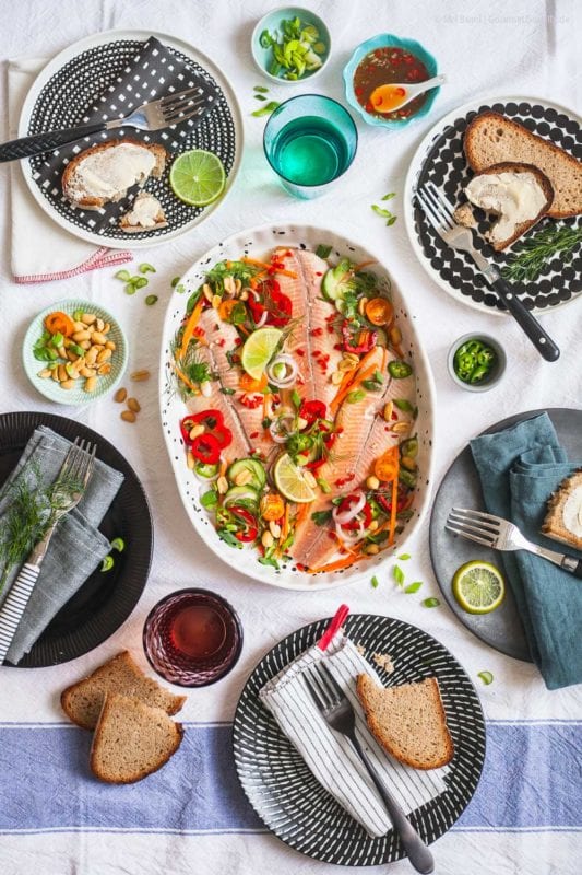 Bach-Saibling „Nuoc Cham“ in würzigem vietnamesischem Dressing ...