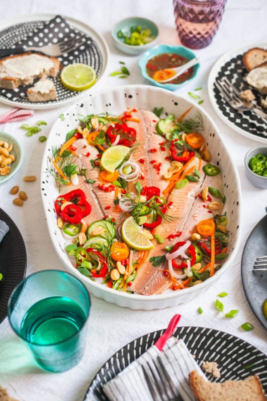 Bach-Saibling „Nuoc Cham“ in würzigem vietnamesischem Dressing ...